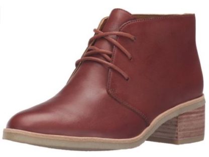 Stylish and Comfortable Shoes for Teachers - Maneuvering the Middle